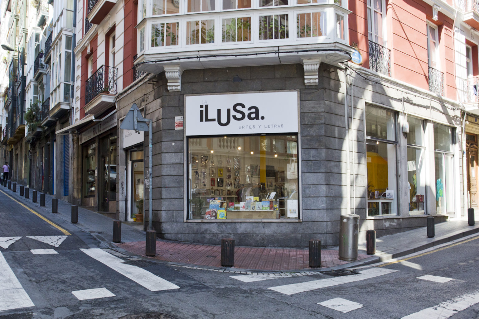 La Ilusa. El encanto de una librería de barrio — David Tijero Osorio